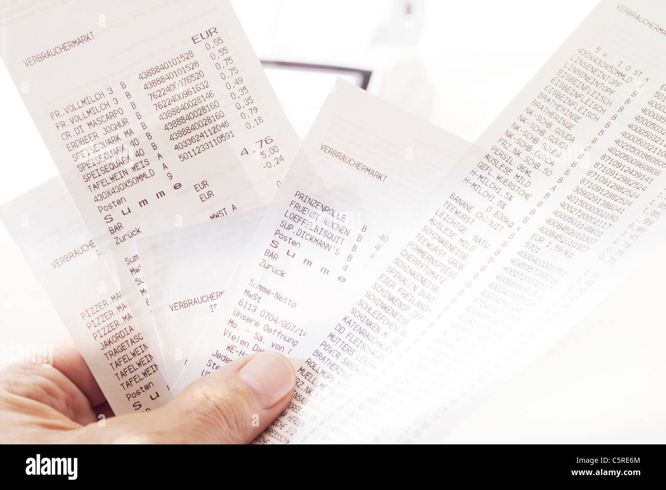 Slip of paper economy -Fotos und -Bildmaterial in hoher Auflösung – Alamy