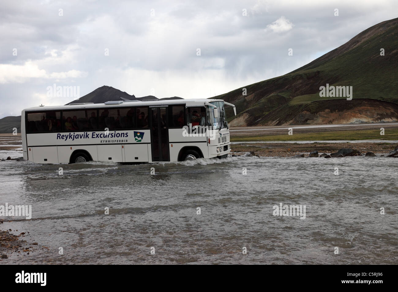 Bus iceland -Fotos und -Bildmaterial in hoher Auflösung – Alamy