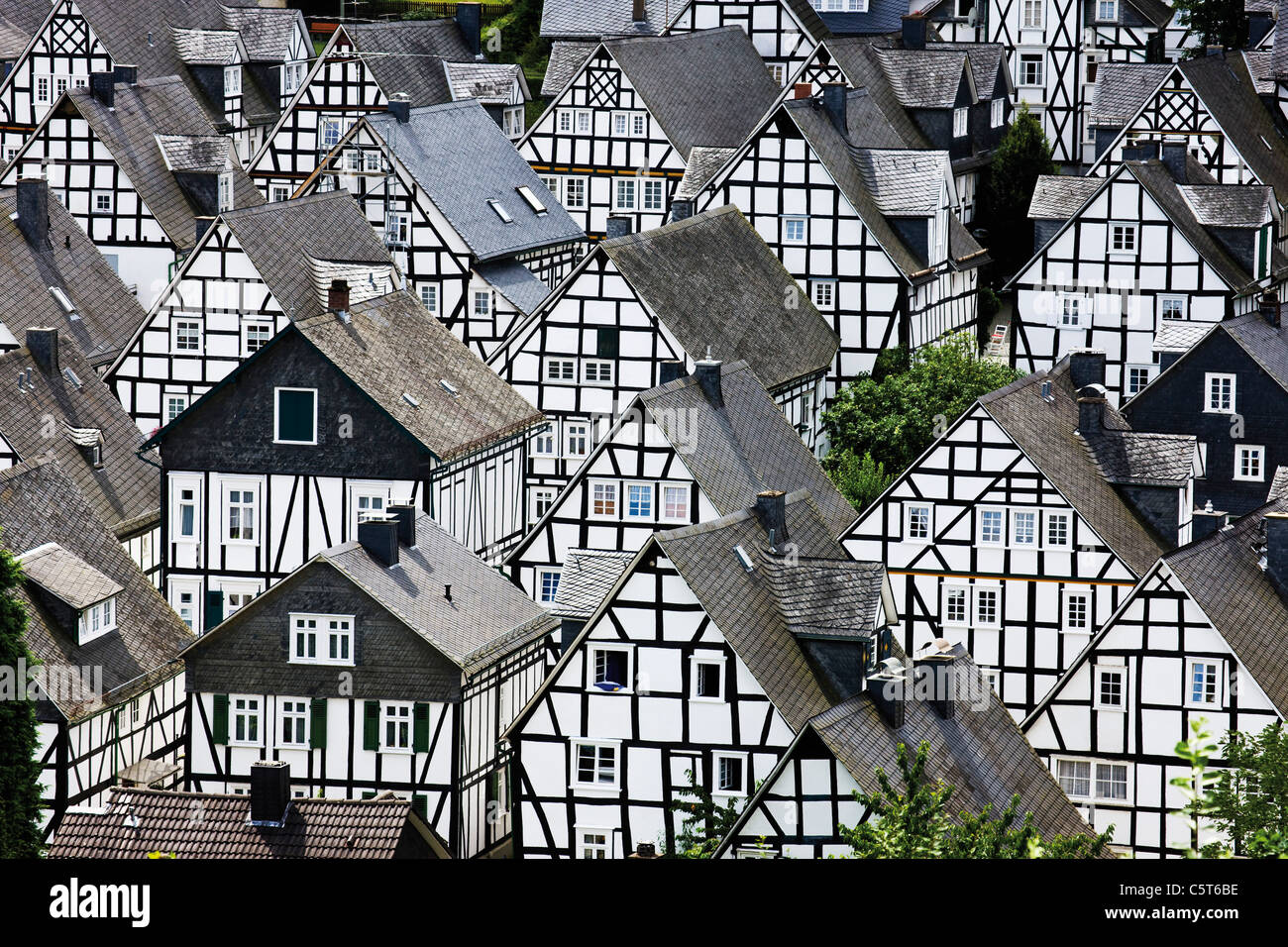 Deutschland, Nordrhein-Westfalen, Freudenberg, Fachwerk Häuser ...