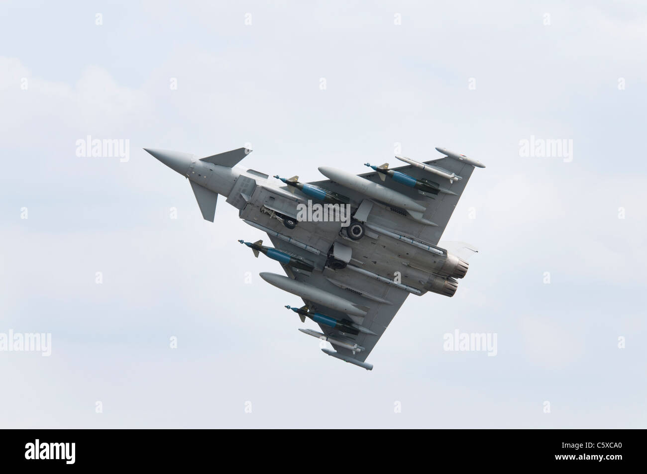 Military fighter aircraft -Fotos und -Bildmaterial in hoher Auflösung ...