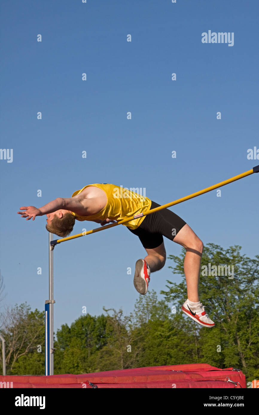 High jump bar -Fotos und -Bildmaterial in hoher Auflösung – Alamy