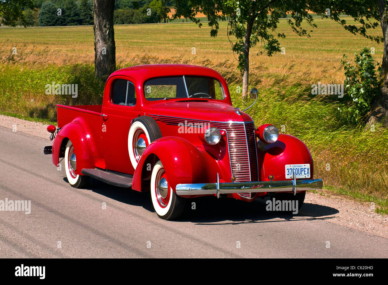 1937 Studebaker Coupé Express Pickup-Truck Stockfotografie - Alamy