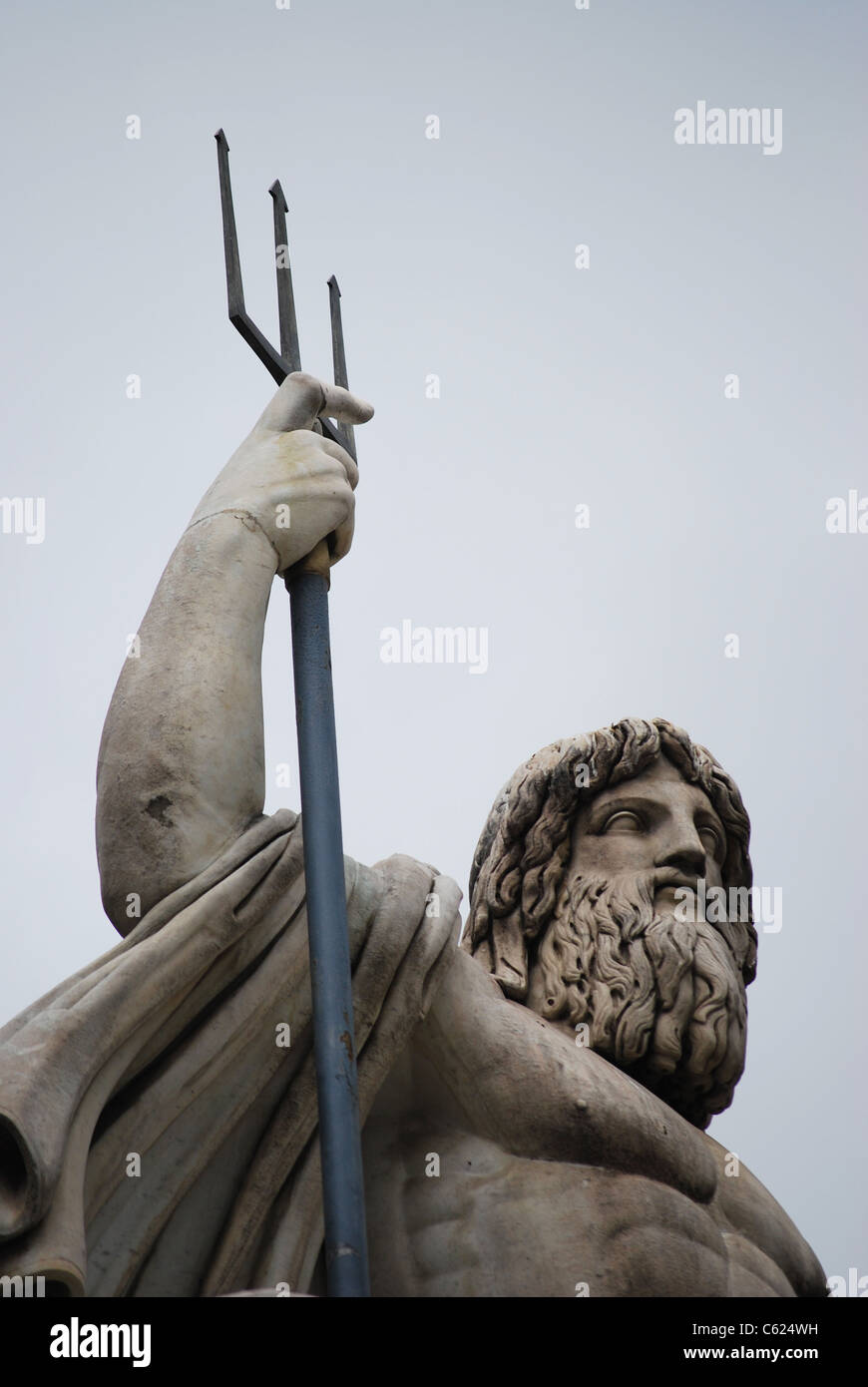 Neptunus gott des meeres -Fotos und -Bildmaterial in hoher Auflösung ...