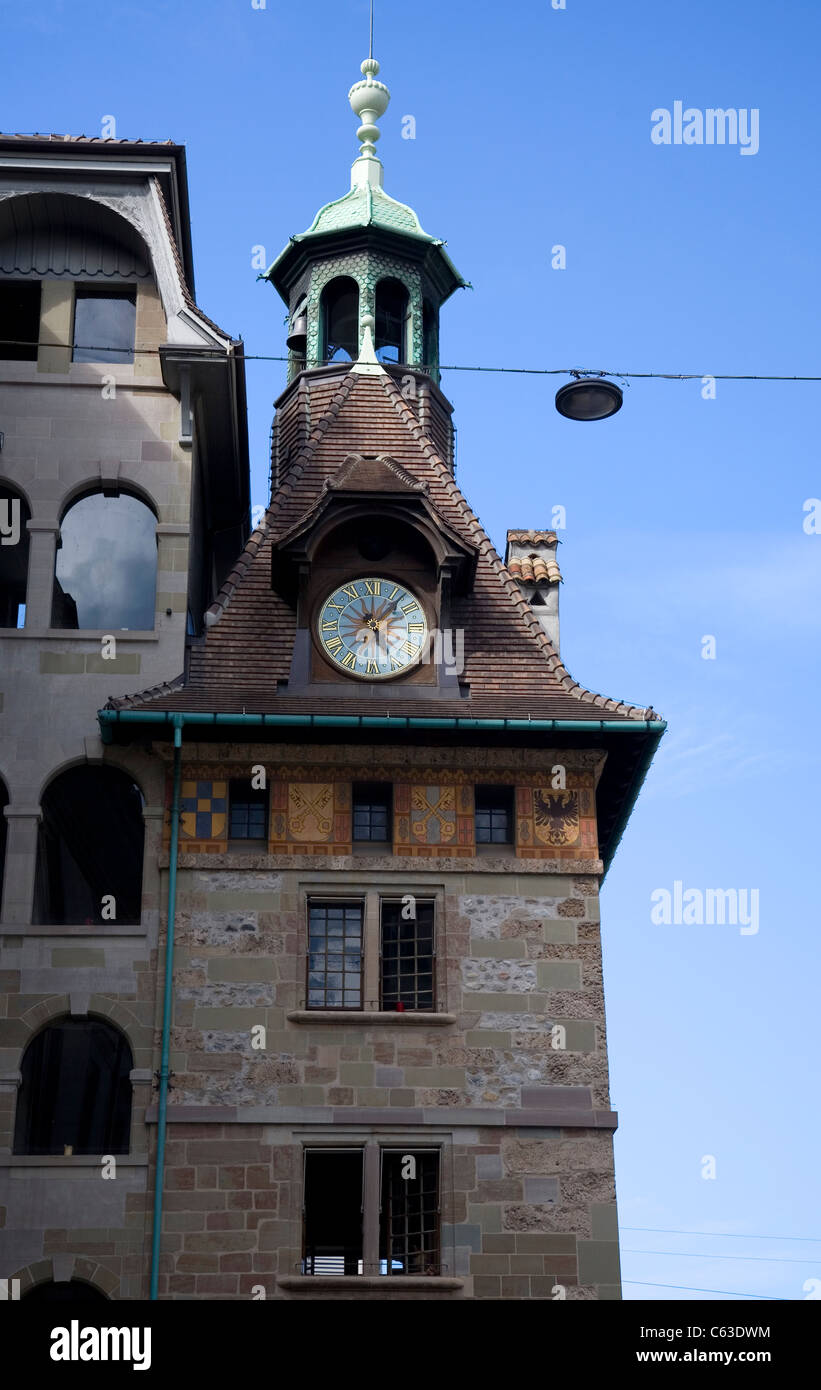 Molard tower -Fotos und -Bildmaterial in hoher Auflösung – Alamy