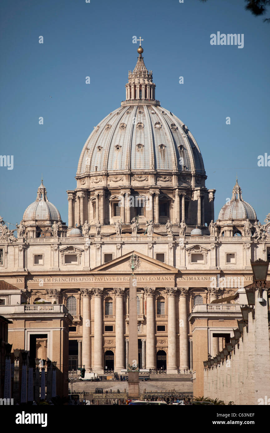 St peter basilika in rom -Fotos und -Bildmaterial in hoher Auflösung ...