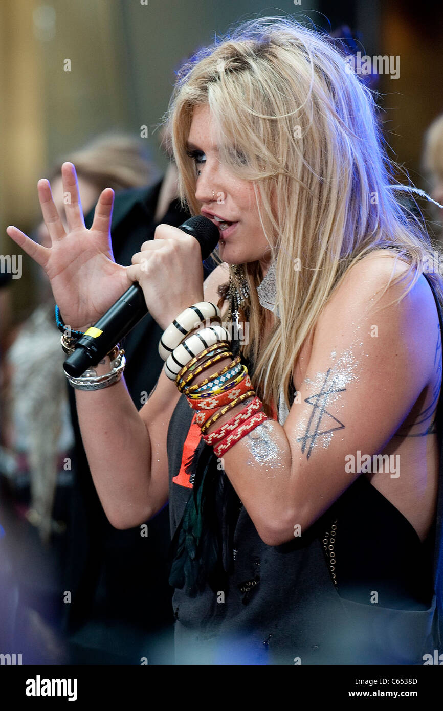 Ke$ ha, (aka Kesha Sebert) auf der Bühne für NBC heute zeigen Konzert ...