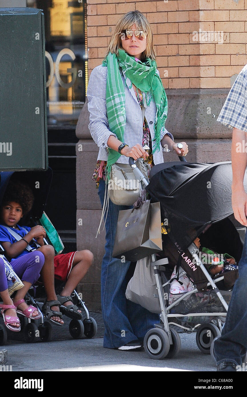 Henry Samuel, Heidi Klum, Lou Samuel, walk in unterwegs für Promi ...