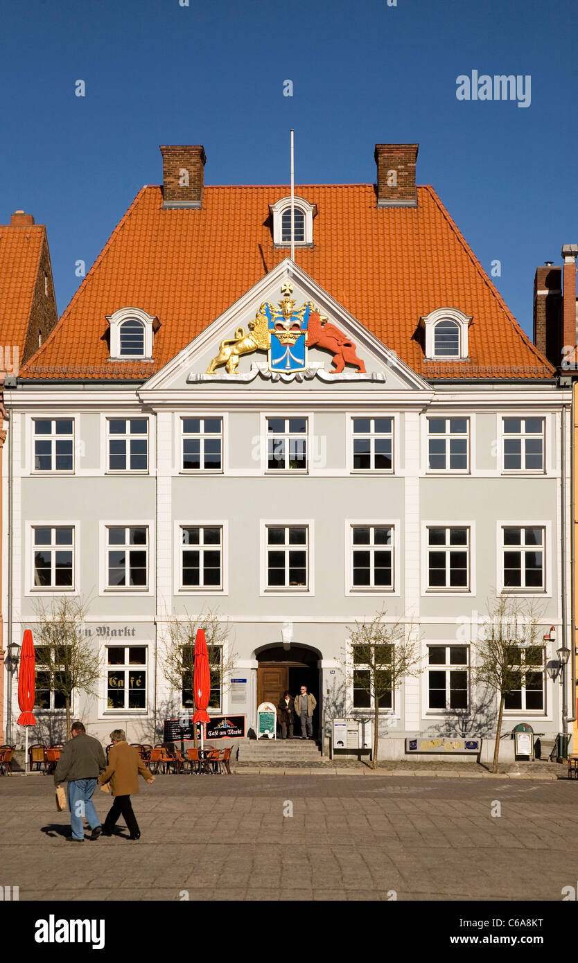 Alter marktplatz alter markt -Fotos und -Bildmaterial in hoher ...