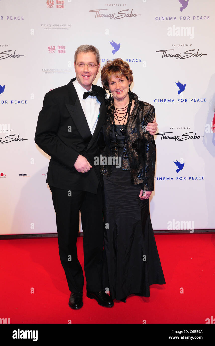 Norbert roettgen wife -Fotos und -Bildmaterial in hoher Auflösung – Alamy