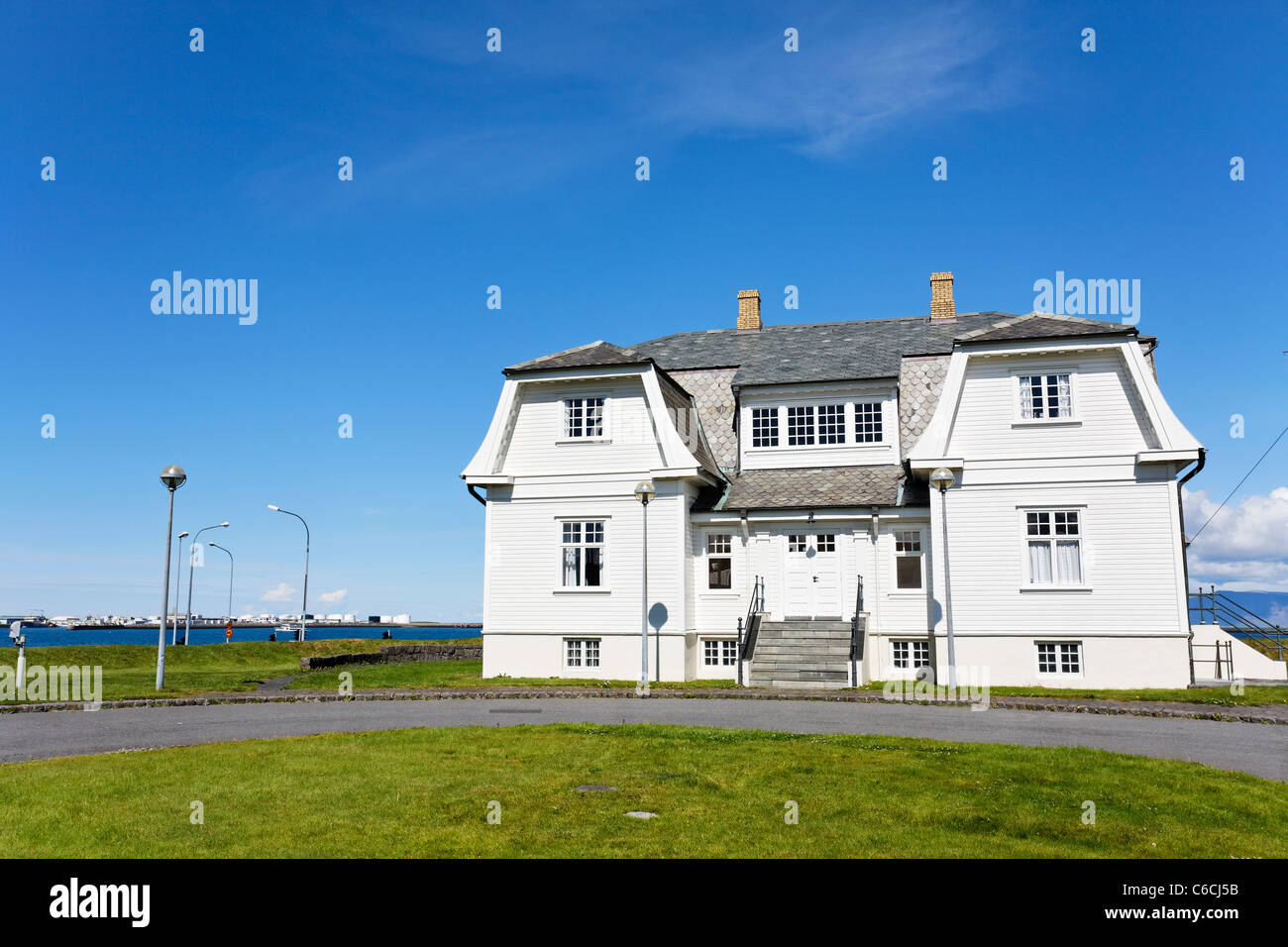 Hofdi house -Fotos und -Bildmaterial in hoher Auflösung – Alamy