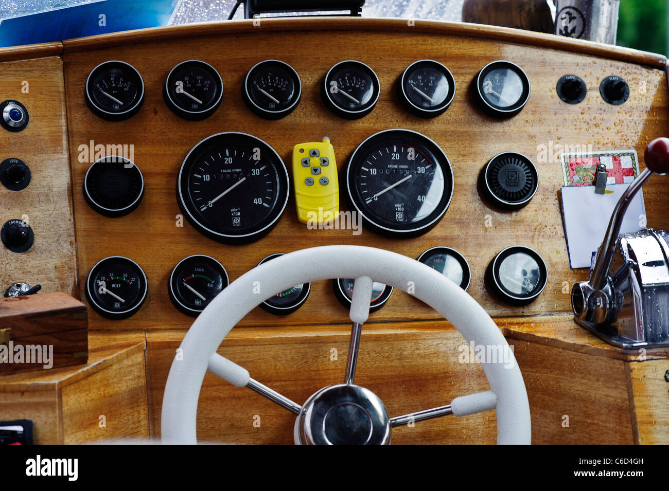Navigator cockpit -Fotos und -Bildmaterial in hoher Auflösung – Alamy