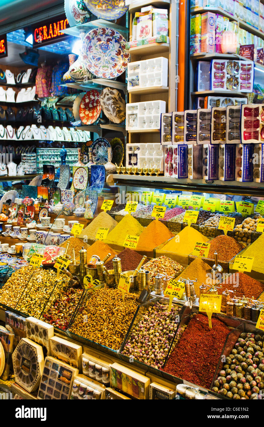 Markt istanbul -Fotos und -Bildmaterial in hoher Auflösung – Alamy