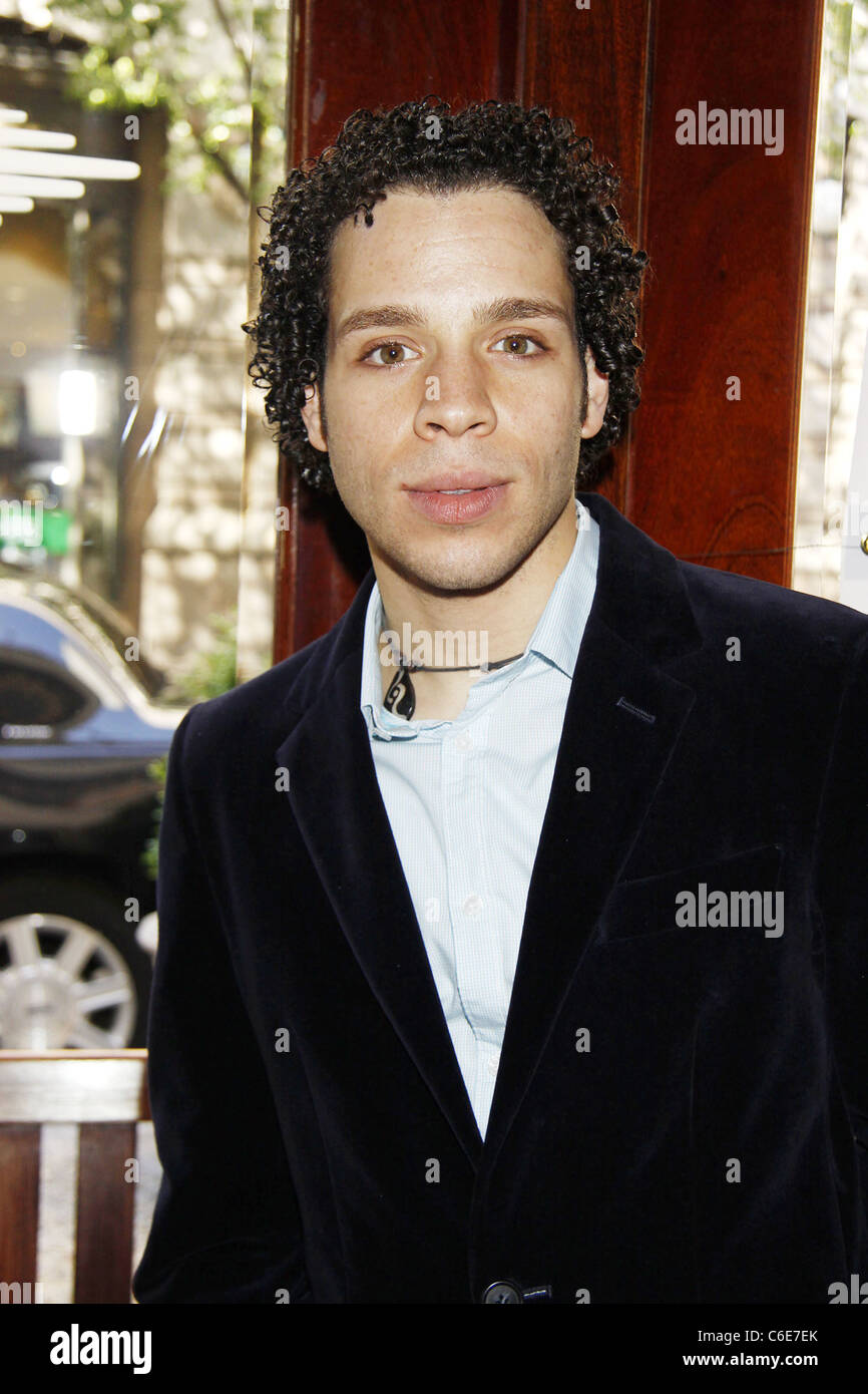 Robin De Jesus The 2010 Drama Desk Award nominierten Galavorstellung ...