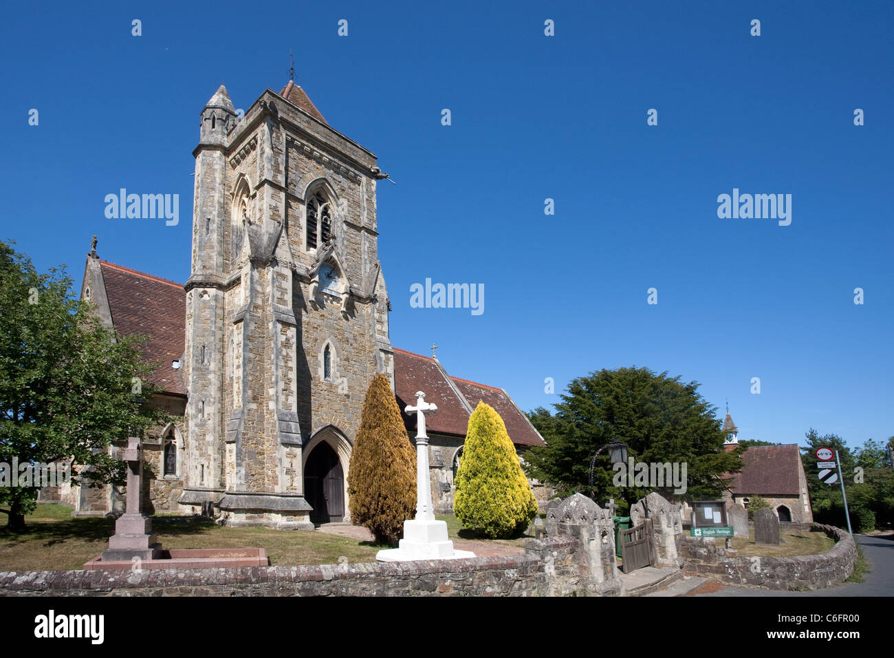 St John The Baptist Church und ehemalige Schule, Netherfield, East ...
