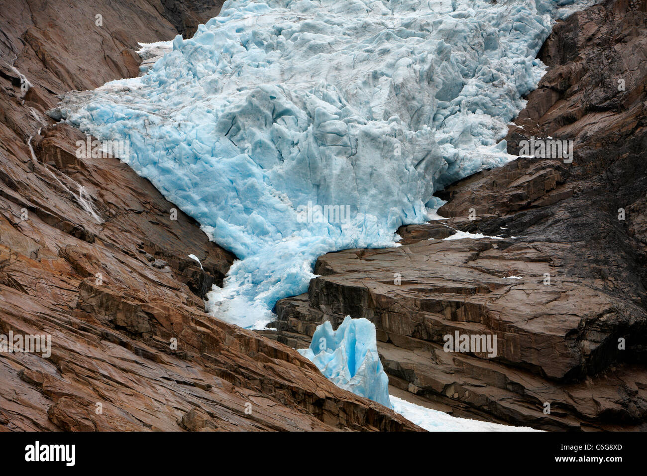 Gletscher tal norwegen -Fotos und -Bildmaterial in hoher Auflösung – Alamy