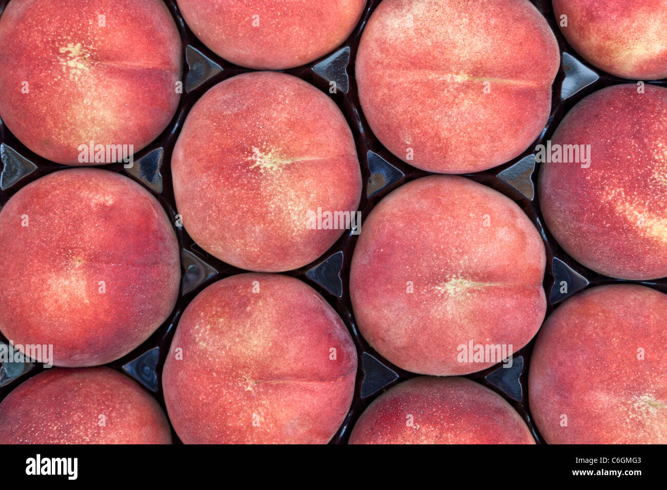 Pfirsiche markt -Fotos und -Bildmaterial in hoher Auflösung – Alamy