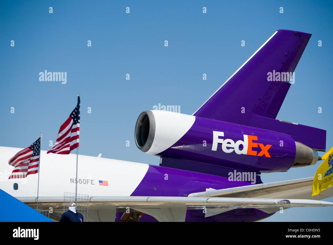 FedEx Logo Zeichen Symbol auf Turbine Engine von Verkehrsflugzeugen ...