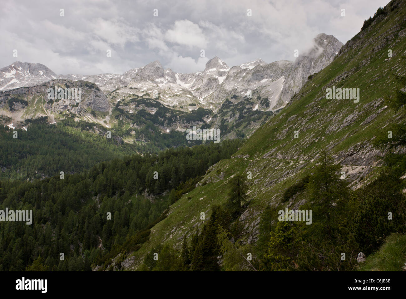 Julianische alpen slowenien -Fotos und -Bildmaterial in hoher Auflösung ...