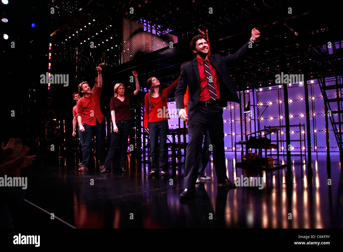 Meghann fahy und jason danieley -Fotos und -Bildmaterial in hoher ...