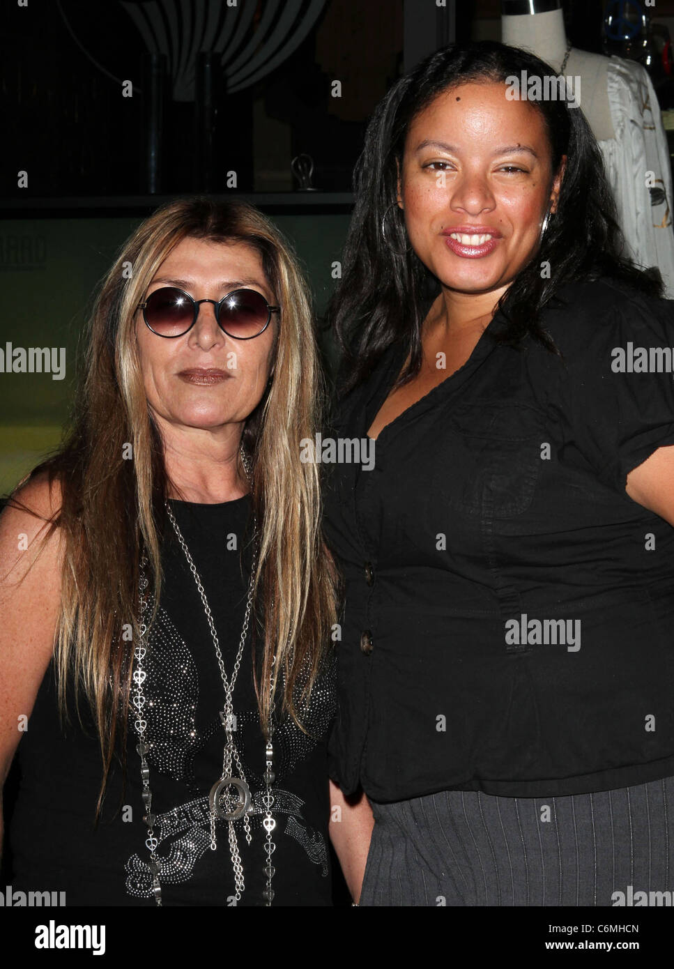 Julia Gerard und Christina Gaye Julia Gerard feiert ihren Geburtstag in ...