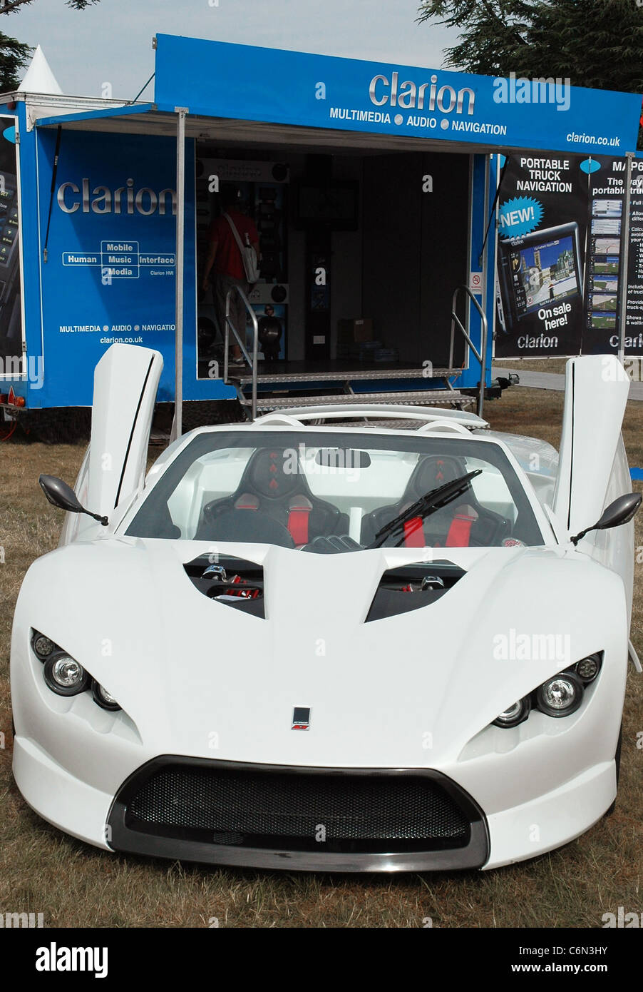 Ein auto ist einfach funktional -Fotos und -Bildmaterial in hoher ...