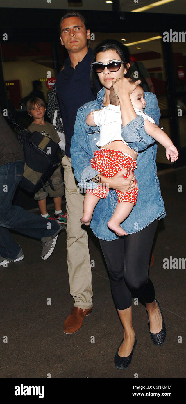 Kourtney Kardashian und Scott Disick mit ihrem Sohn Mason Dash Disick ...