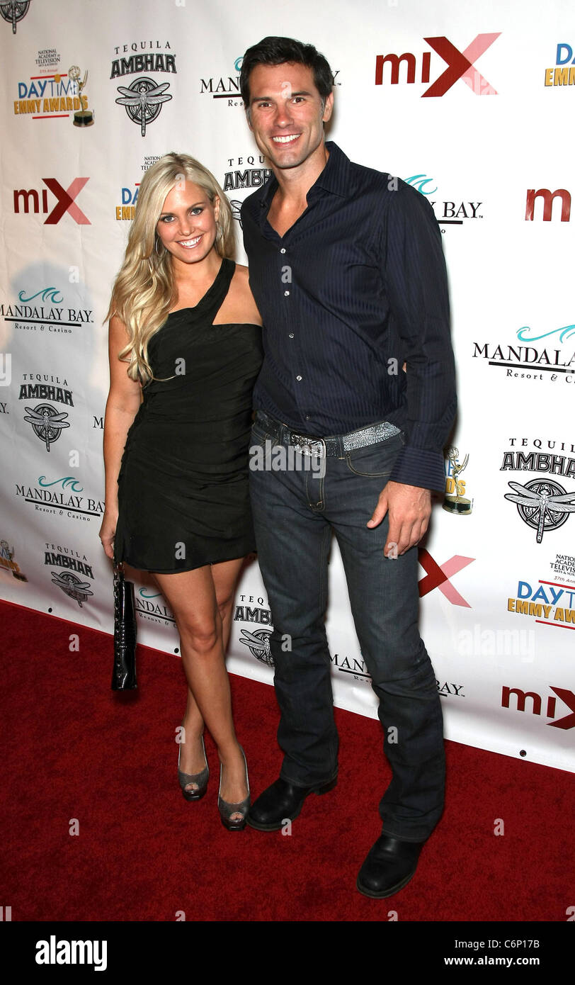 Austin peck und terri colombino -Fotos und -Bildmaterial in hoher ...