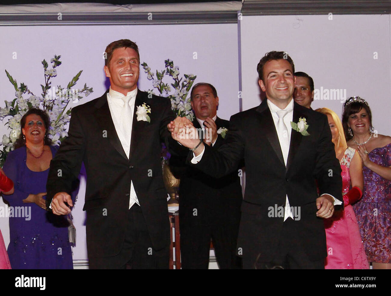 Besetzung tricia -Fotos und -Bildmaterial in hoher Auflösung – Alamy