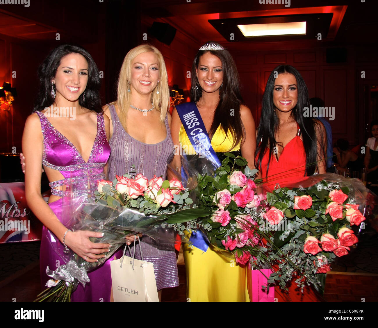 Lisa lazarus charlotte kirsty nichol -Fotos und -Bildmaterial in hoher ...