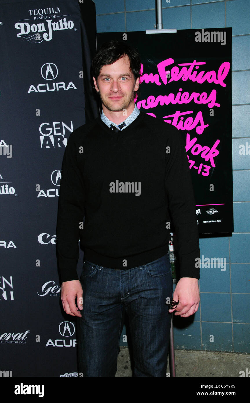 Tom Everett Scott Film Premiere von Tanner Hall statt an der SVA ...