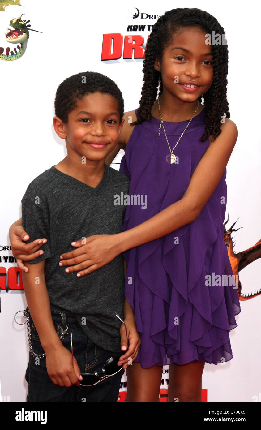 Sayeed Shahidi, Yara Shahidi, Los Angeles-Premiere von "Wie zu Train ...
