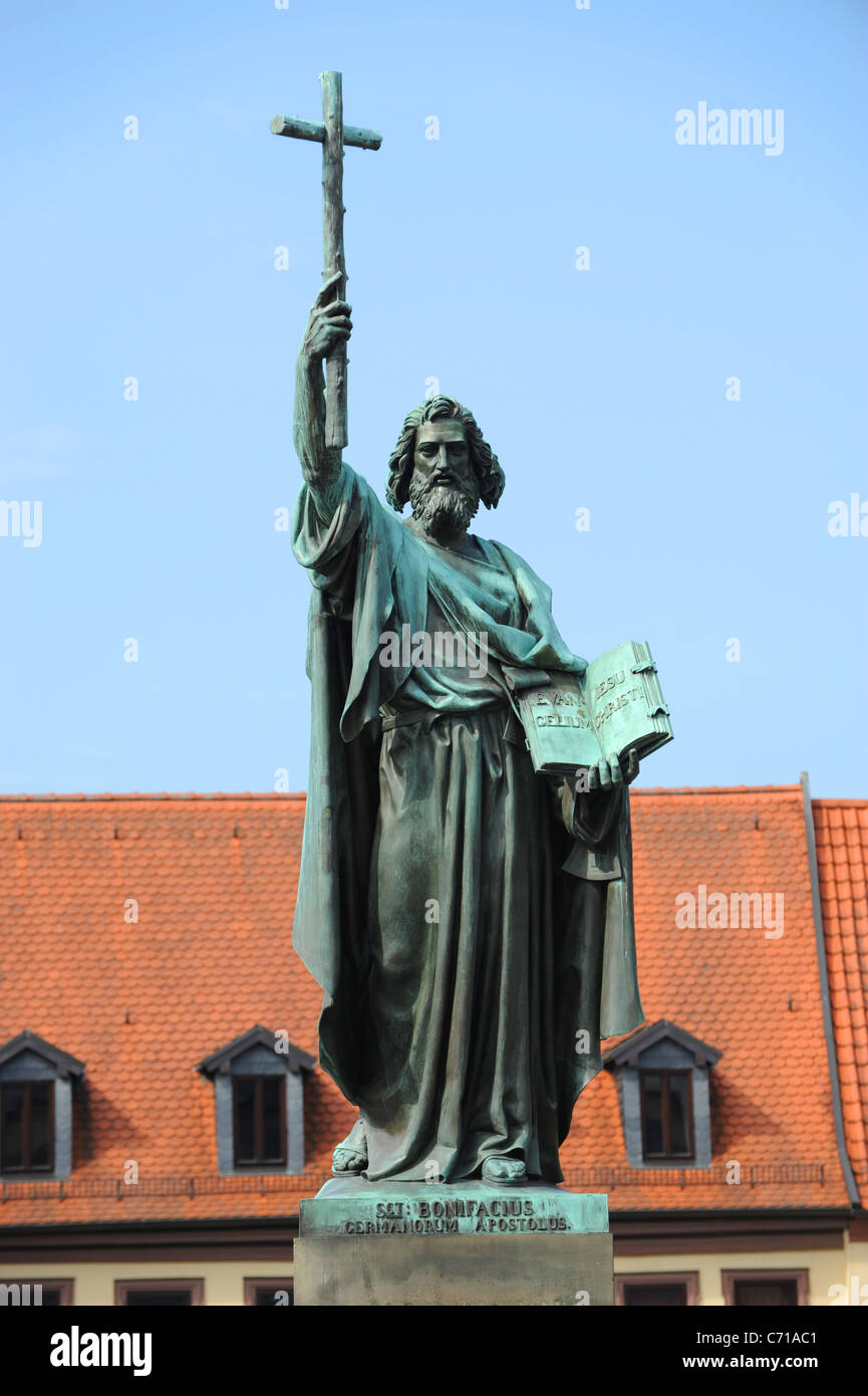 Bonifatius-Statue in Fulda Hessen Deutschland Deutschland ...