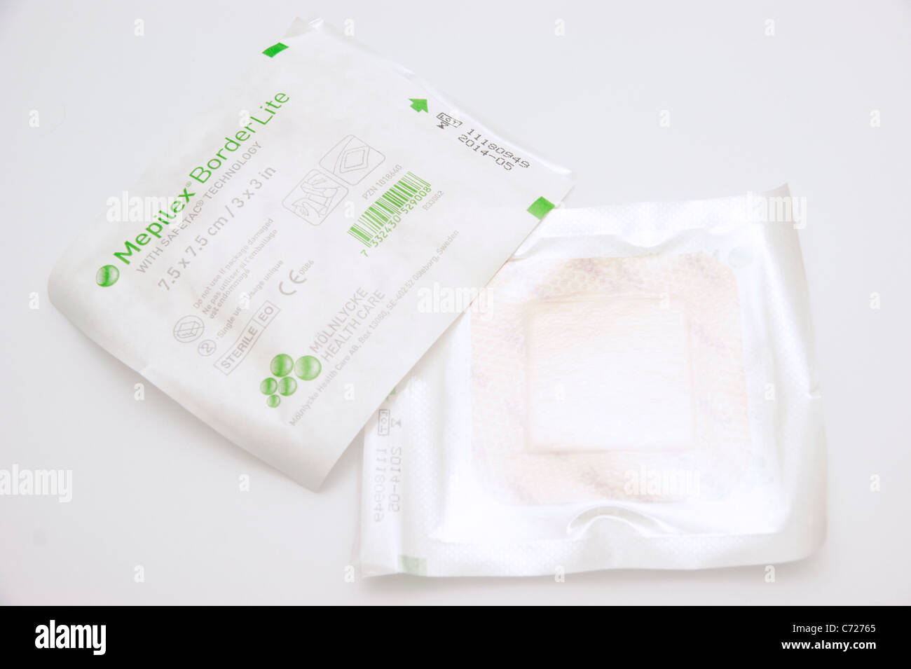 Wound dressing -Fotos und -Bildmaterial in hoher Auflösung – Alamy