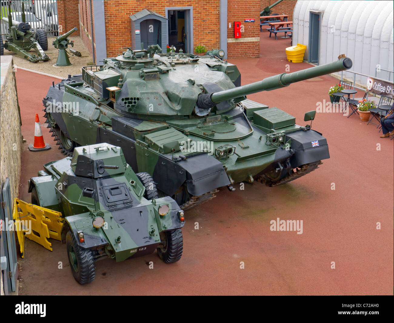 Chieftain tank -Fotos und -Bildmaterial in hoher Auflösung – Alamy
