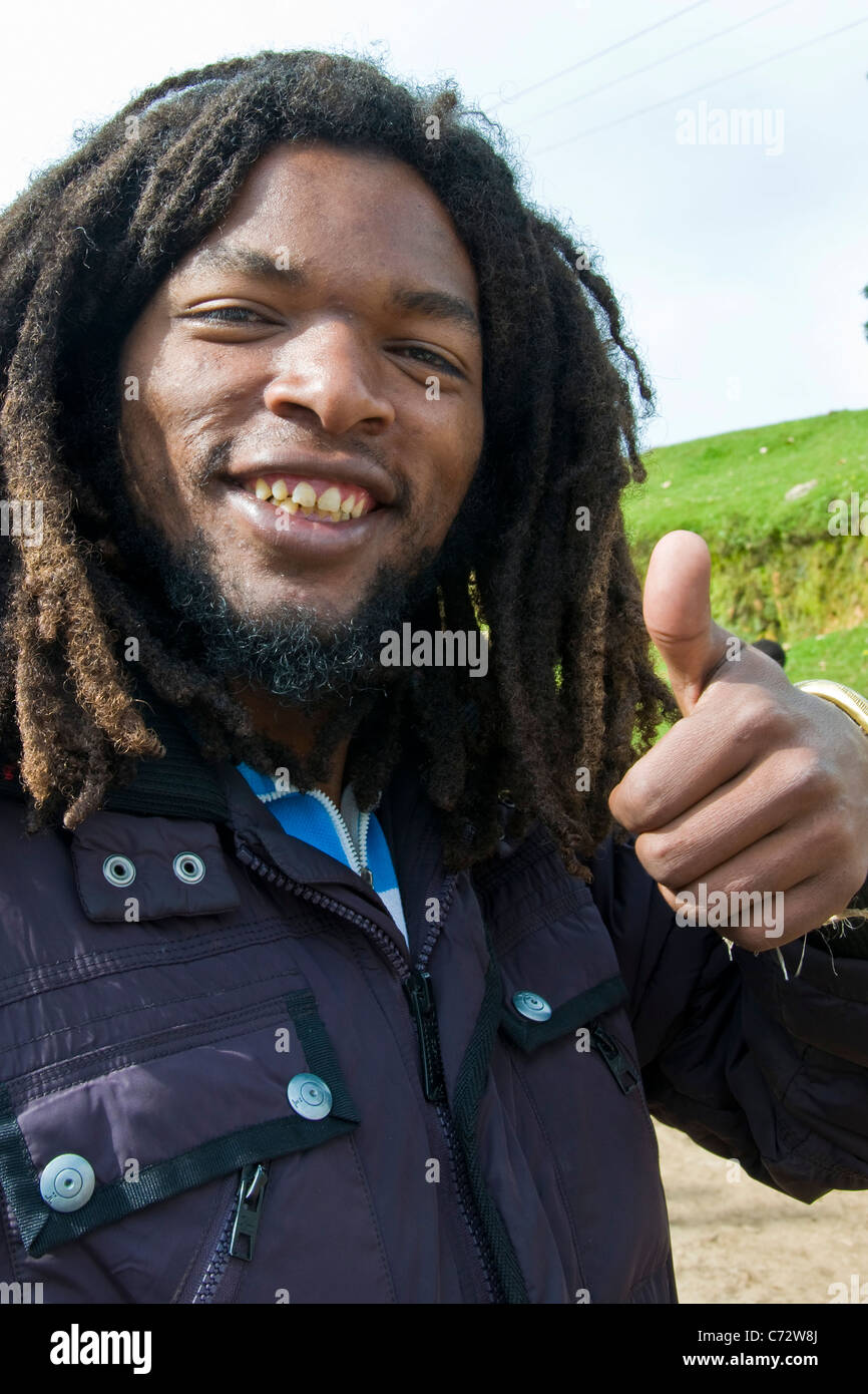 Rasta mann -Fotos und -Bildmaterial in hoher Auflösung – Alamy