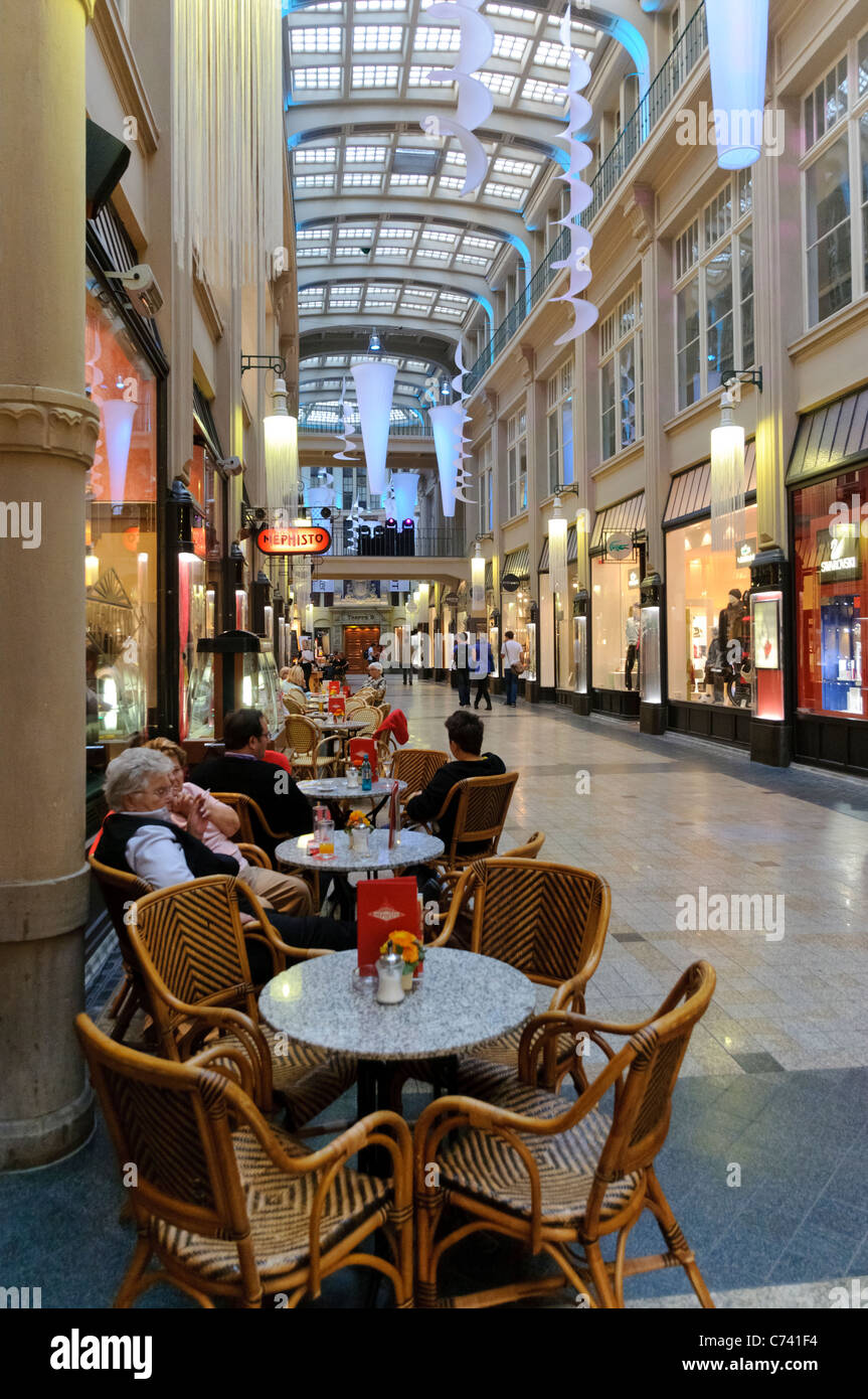 Germany leipzig shopping arcade maedlerpassage -Fotos und -Bildmaterial ...