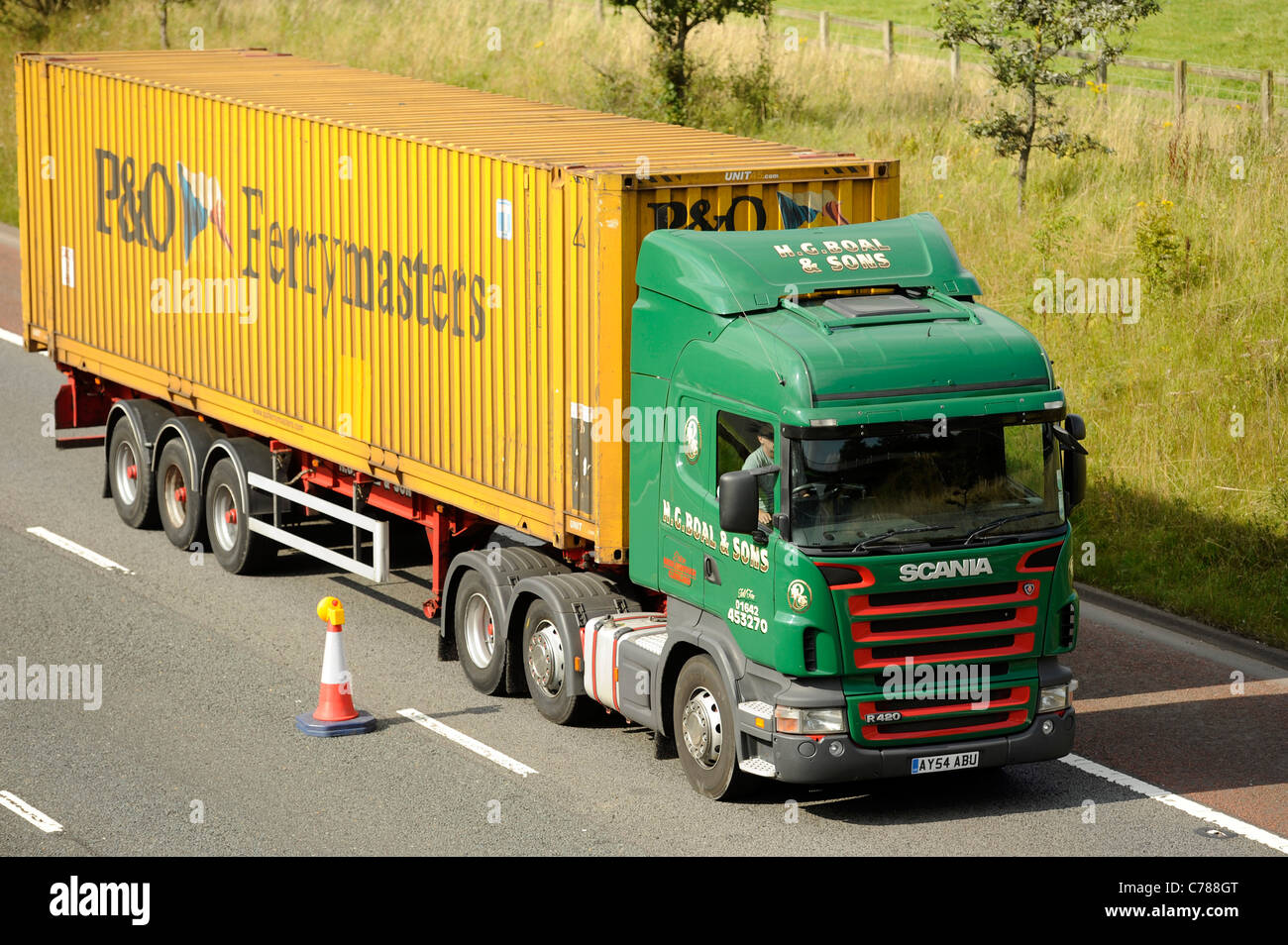 Container lkw -Fotos und -Bildmaterial in hoher Auflösung – Alamy