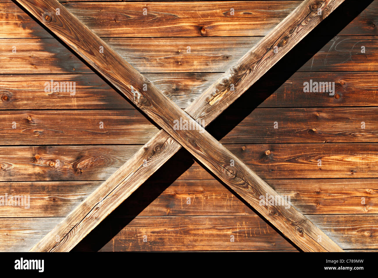 Cross the beams -Fotos und -Bildmaterial in hoher Auflösung – Alamy