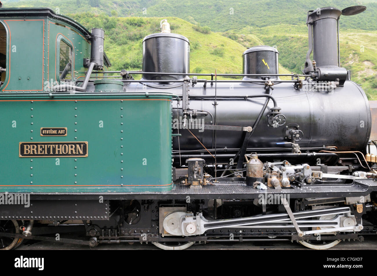 Furka Breithorn Zahnrad Eisenbahn Dampf an der Lokomotive Realp Station ...