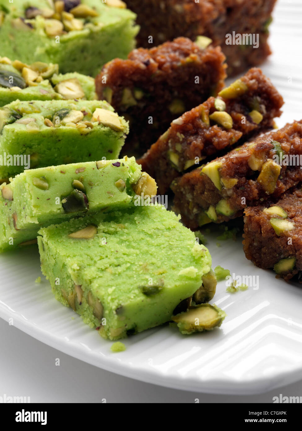Pistachio barfi pakistani sweet confection -Fotos und -Bildmaterial in ...