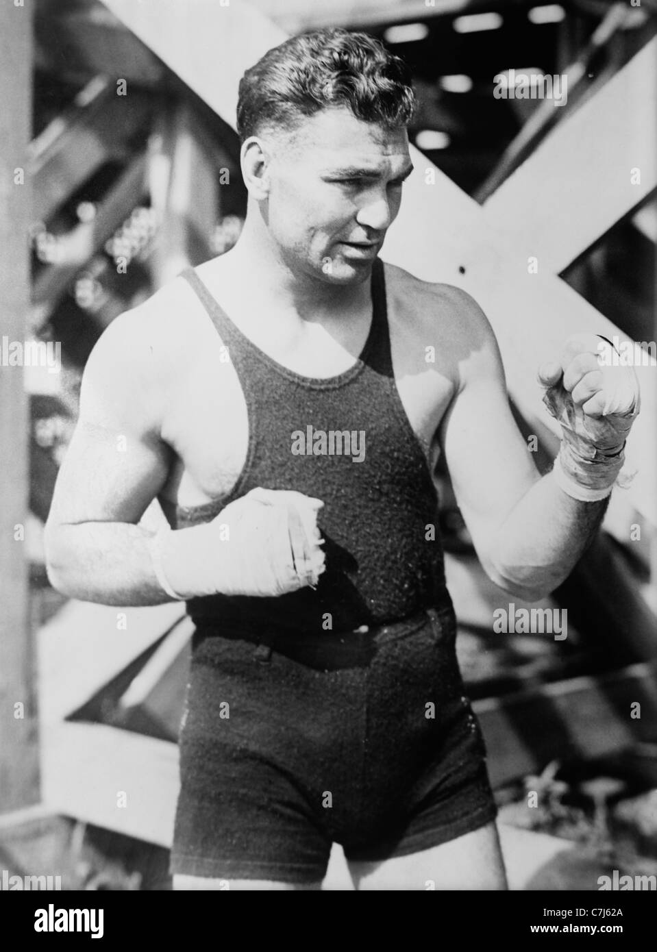 Oldtimer-Foto von Boxer Jack Dempsey (1895 – 1983) – Dempsey, bekannt ...