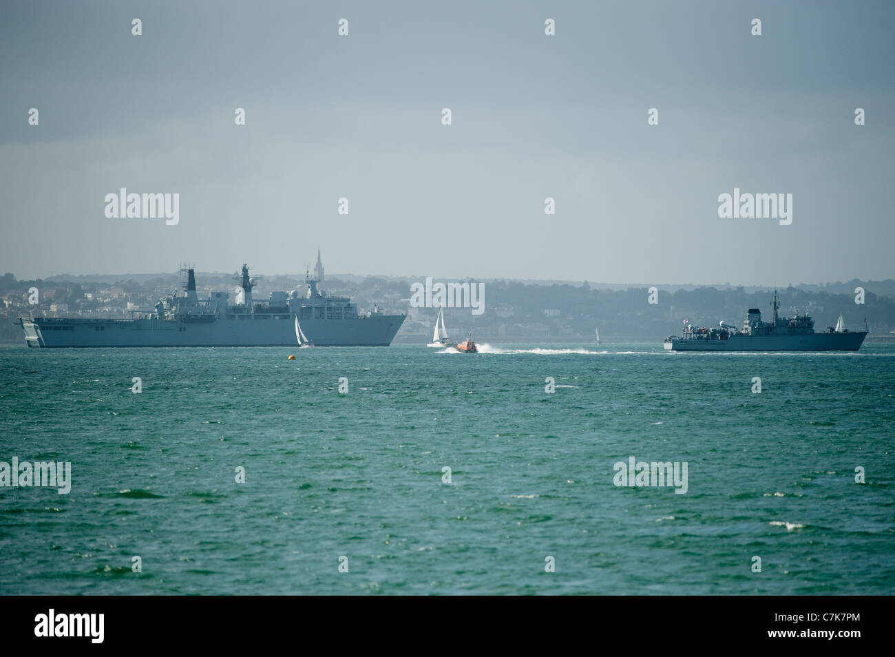 Hms solent -Fotos und -Bildmaterial in hoher Auflösung – Alamy