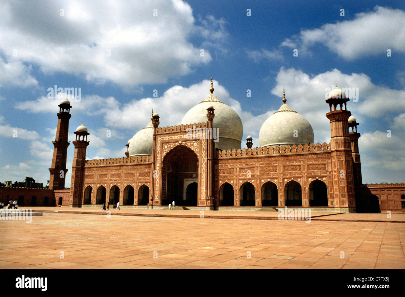 Pakistan, Lahore, Pakistan, die Badshahi-Moschee Stockfotografie - Alamy