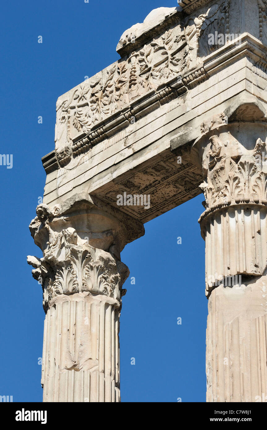 Tempio di apollo sosiano -Fotos und -Bildmaterial in hoher Auflösung ...