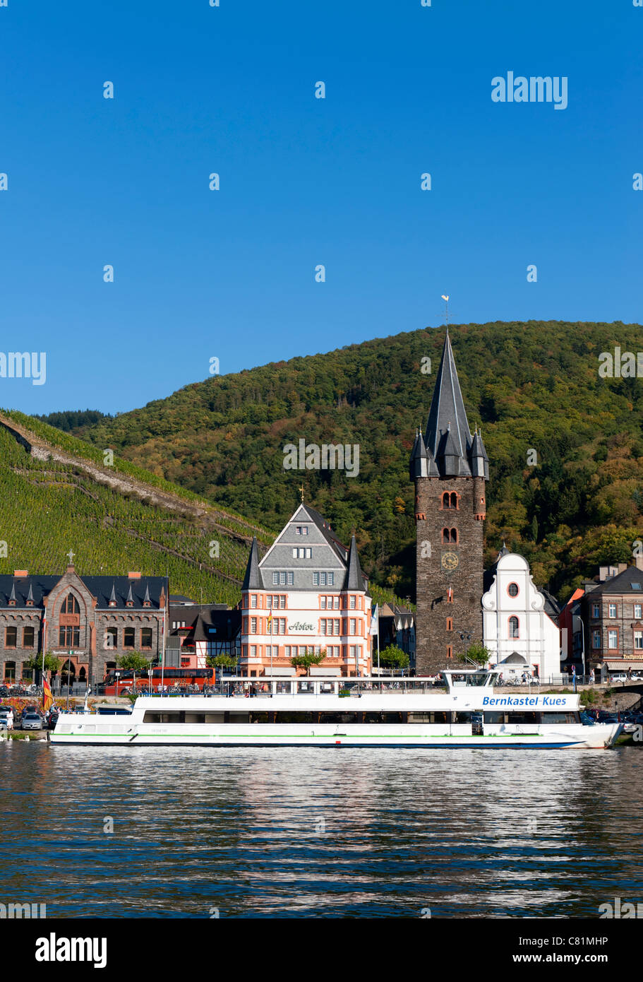 Boot schiff mosel -Fotos und -Bildmaterial in hoher Auflösung – Alamy