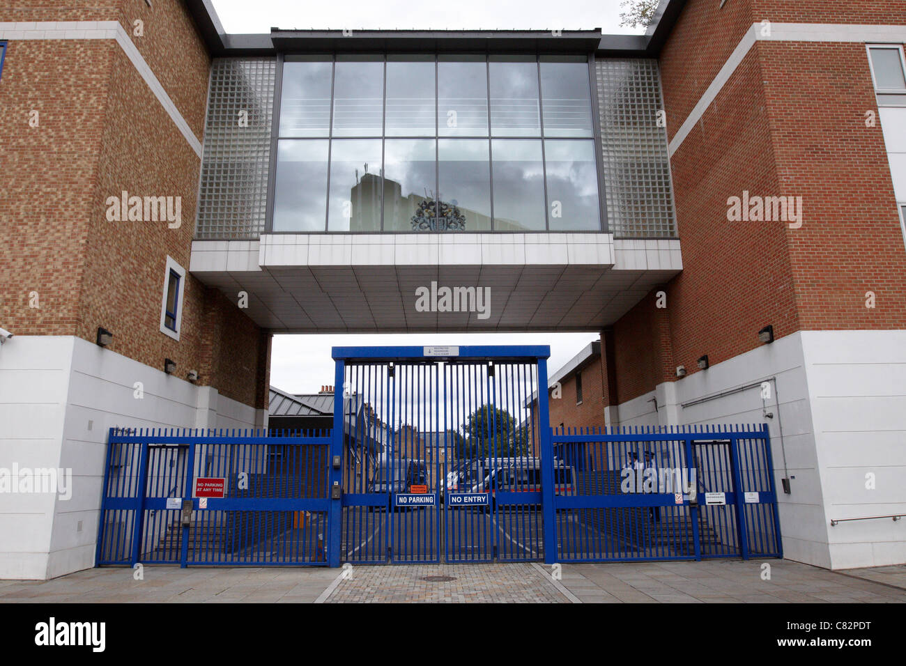 Lewisham police station -Fotos und -Bildmaterial in hoher Auflösung – Alamy