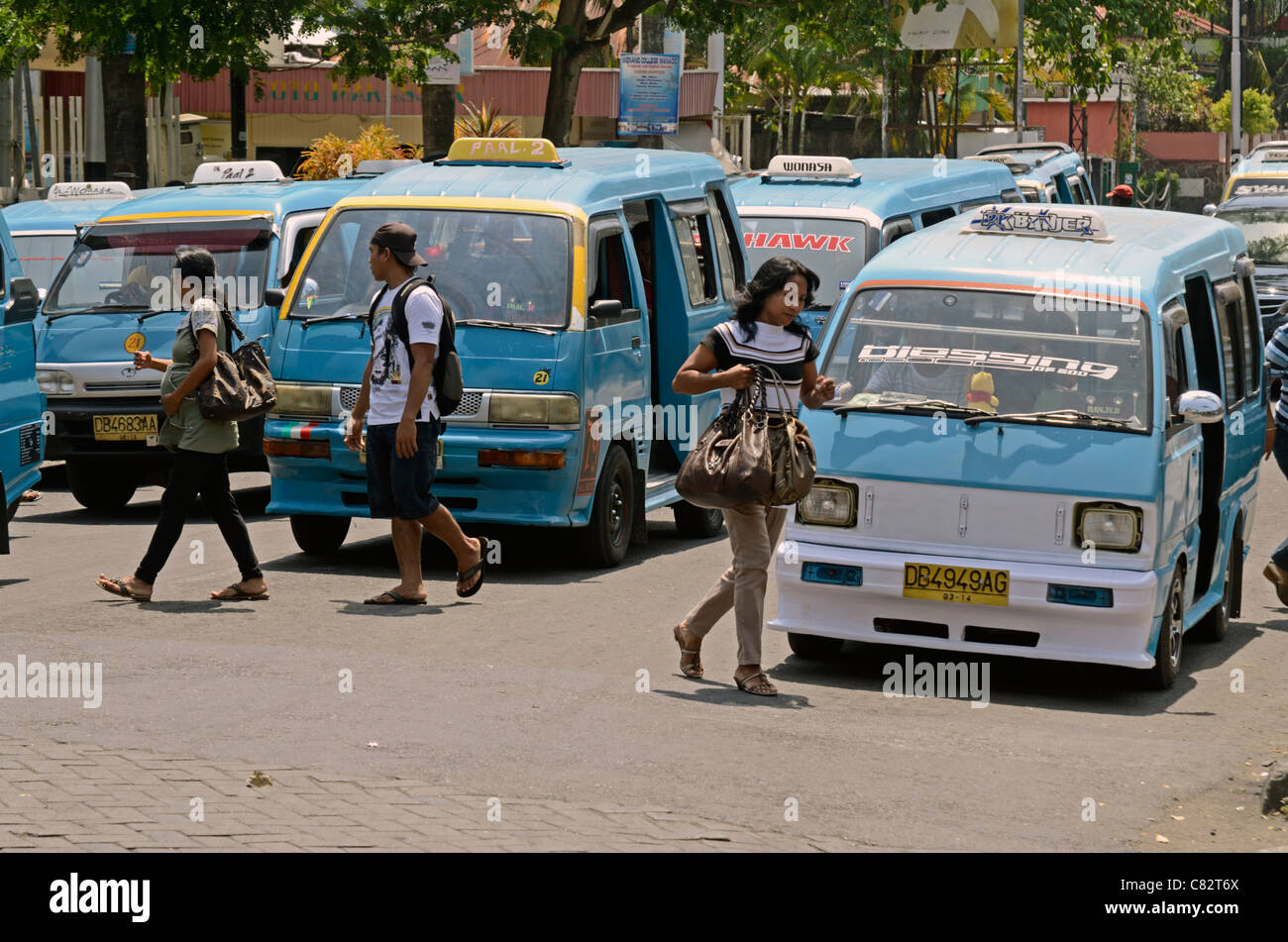Mikrolet -Fotos und -Bildmaterial in hoher Auflösung – Alamy