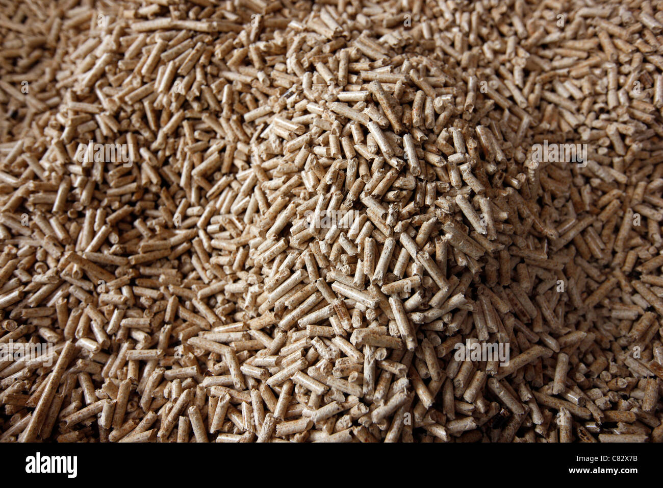Holzpellets holzpellets -Fotos und -Bildmaterial in hoher Auflösung – Alamy