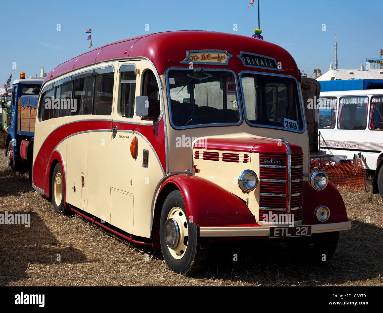 Vintage bedford bus -Fotos und -Bildmaterial in hoher Auflösung – Alamy