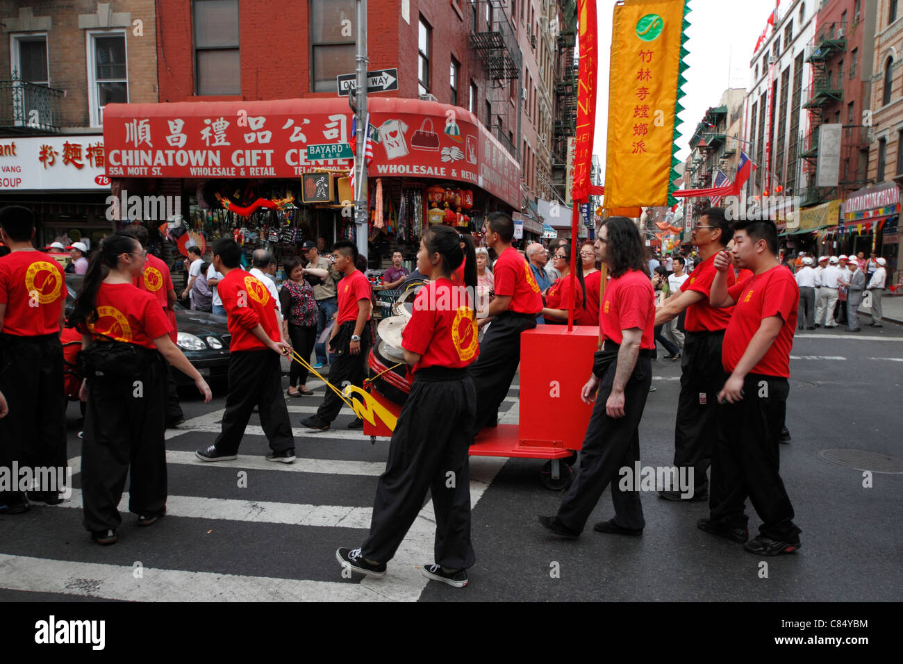 Teilnehmer an Taiwan National Day-Parade in Chinatown in New York City ...